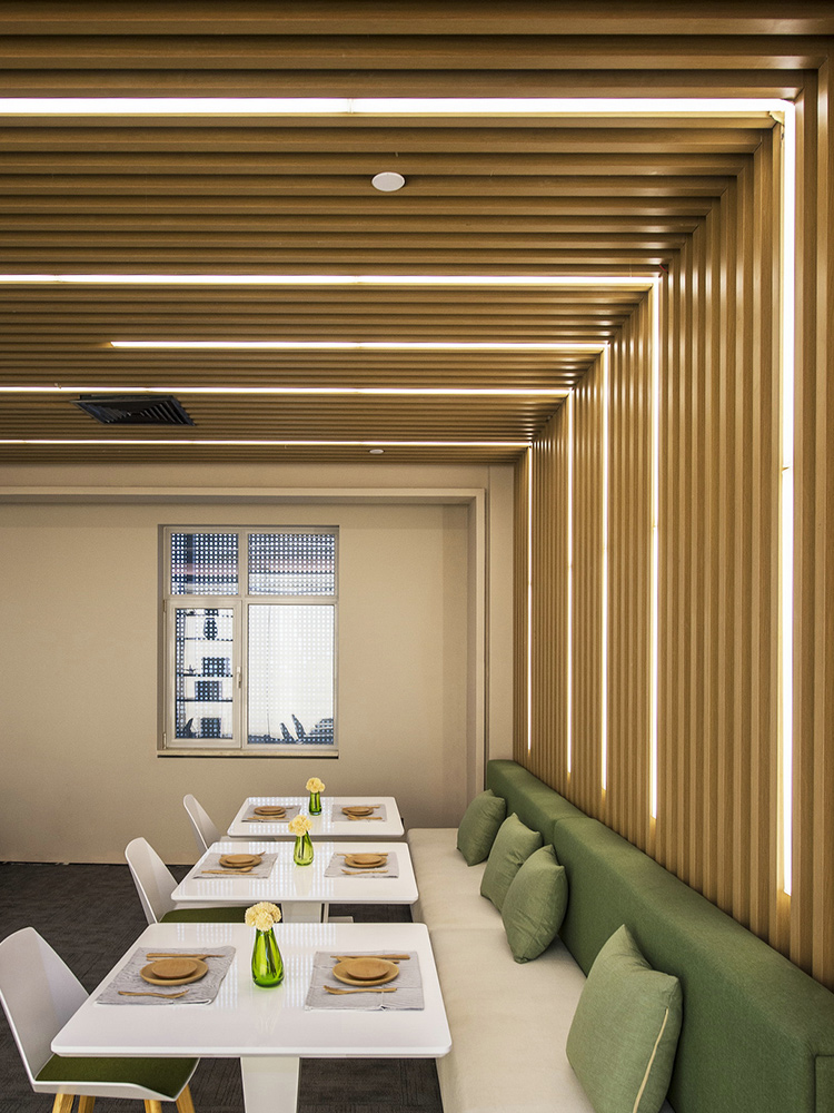 VEVOR LED V Channels, 10-Pack 6.6 ft V-Shaped LED Channel System ...