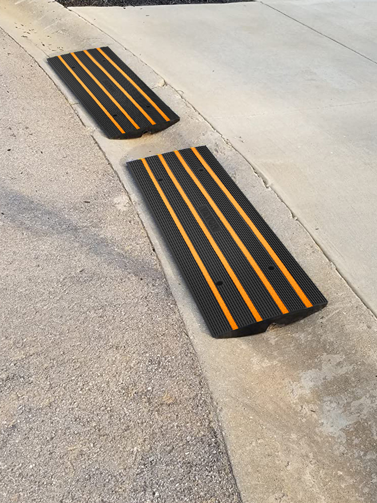 VEVOR Driveway Curb Ramp, 2 Pack 1 Channel Curb Bridge, 22046 Lbs ...